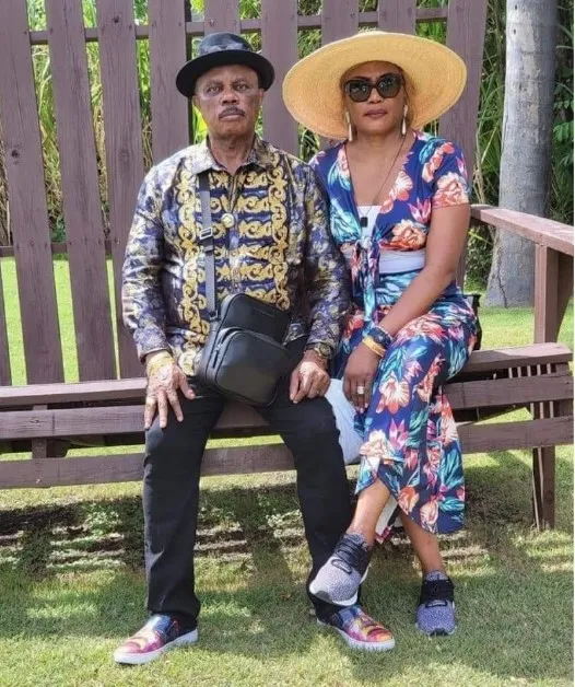 Ex-Anambra governor, Willie Obiano and wife sppoted choping life in ...