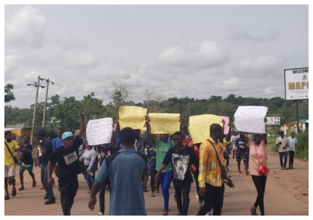 MAPOLY Students Protest School Fees Hike, Demands Immediate Action ...