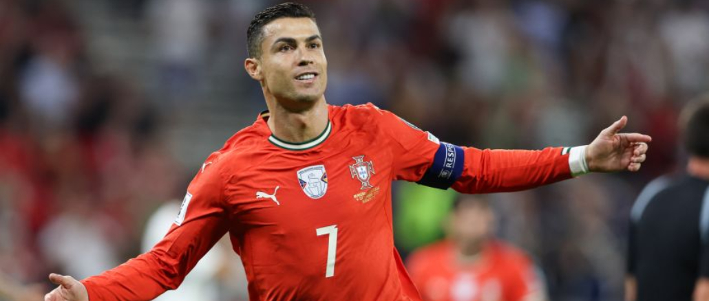 Cristiano Ronaldo Becomes Football’s First Billionaire with $1.4 ...